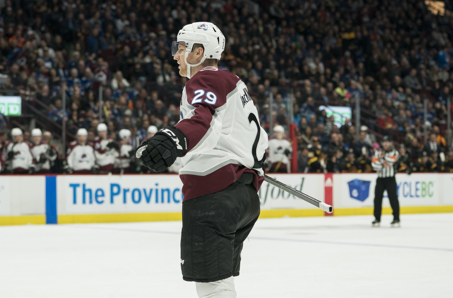 Nathan MacKinnon earns NHL Second Star of the week honors - Mile High ...