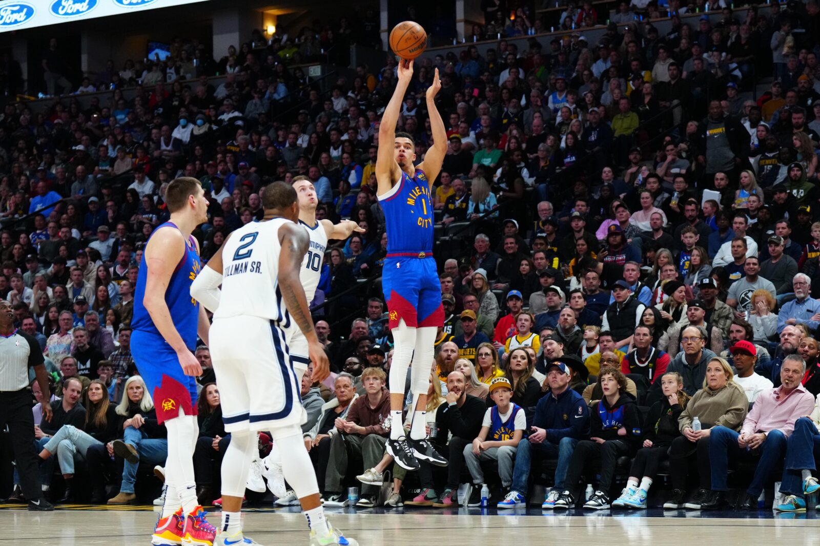 Nuggets Claim Stranglehold On West With 113 97 Win Over Grizzlies