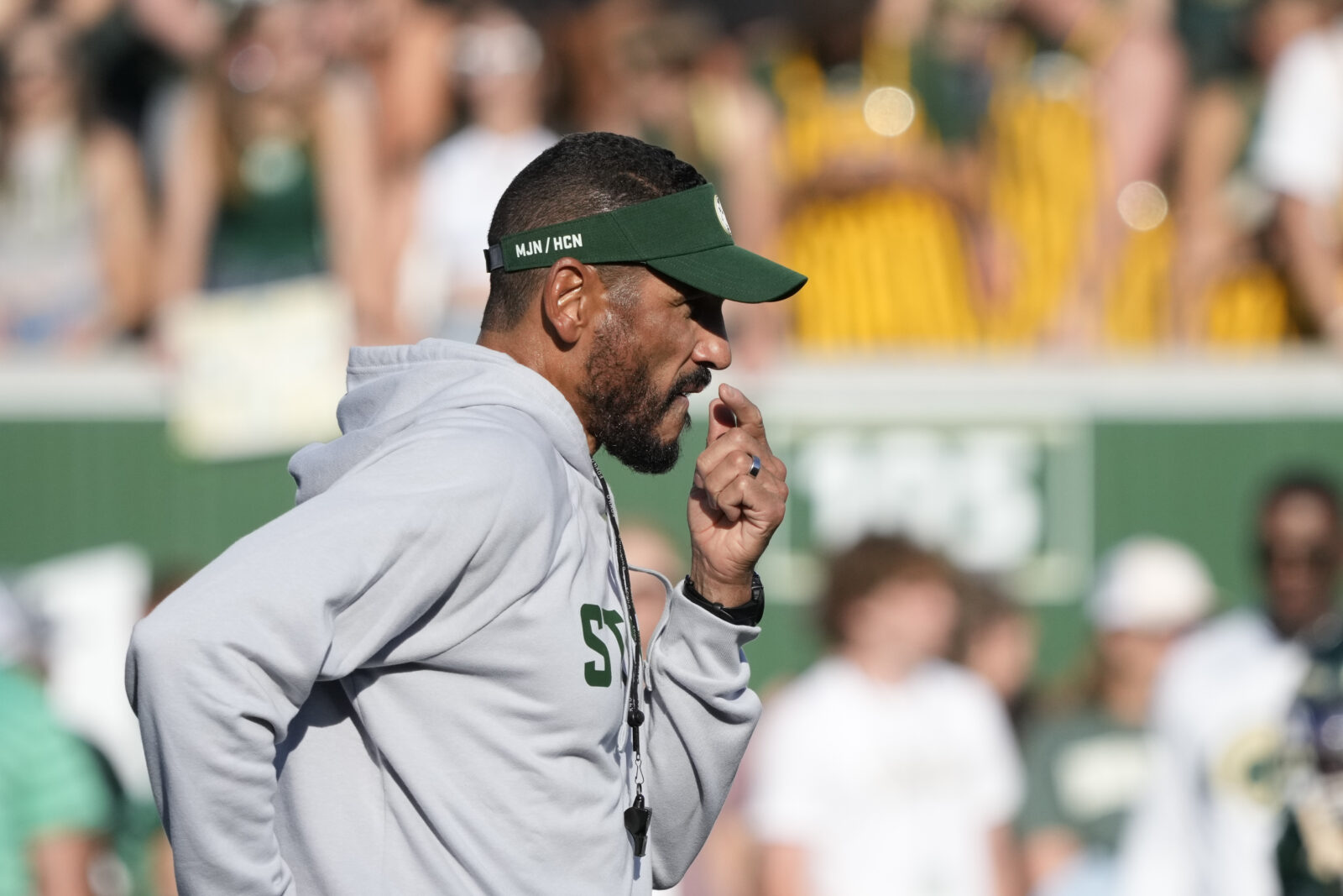 CSU coach Jay Norvell needs to hand off play calling duties