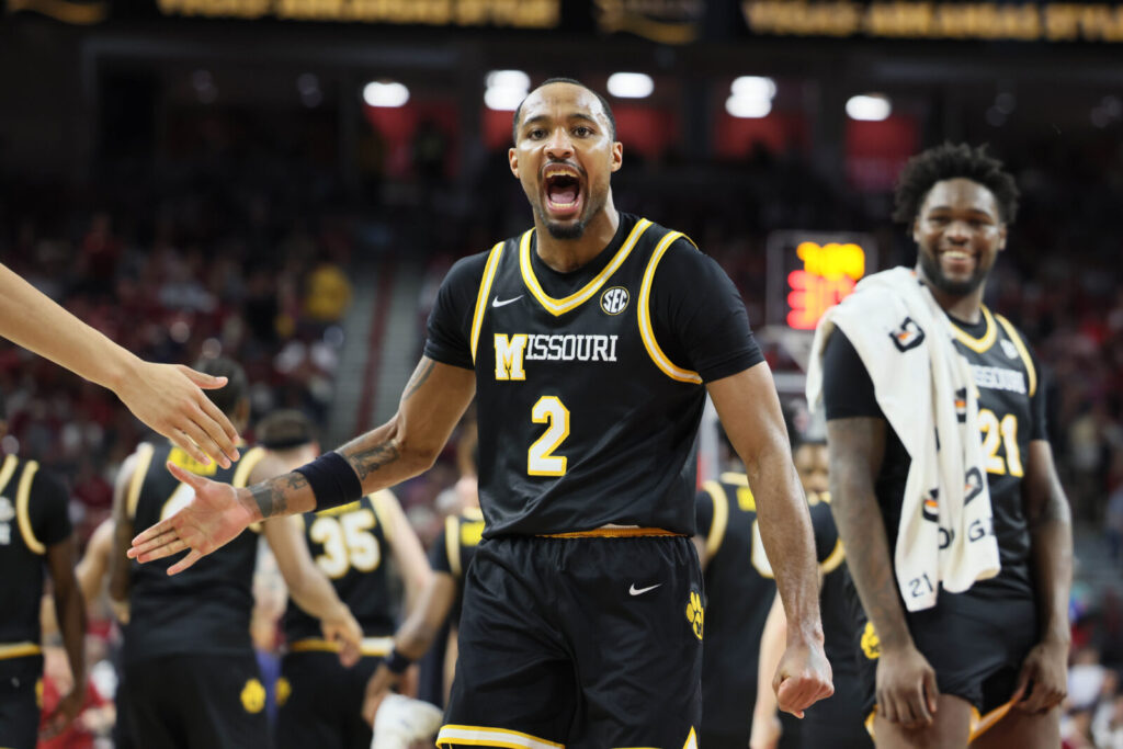 Denver Nuggets to sign Missouri guard Tamar Bates to two-way contract ...