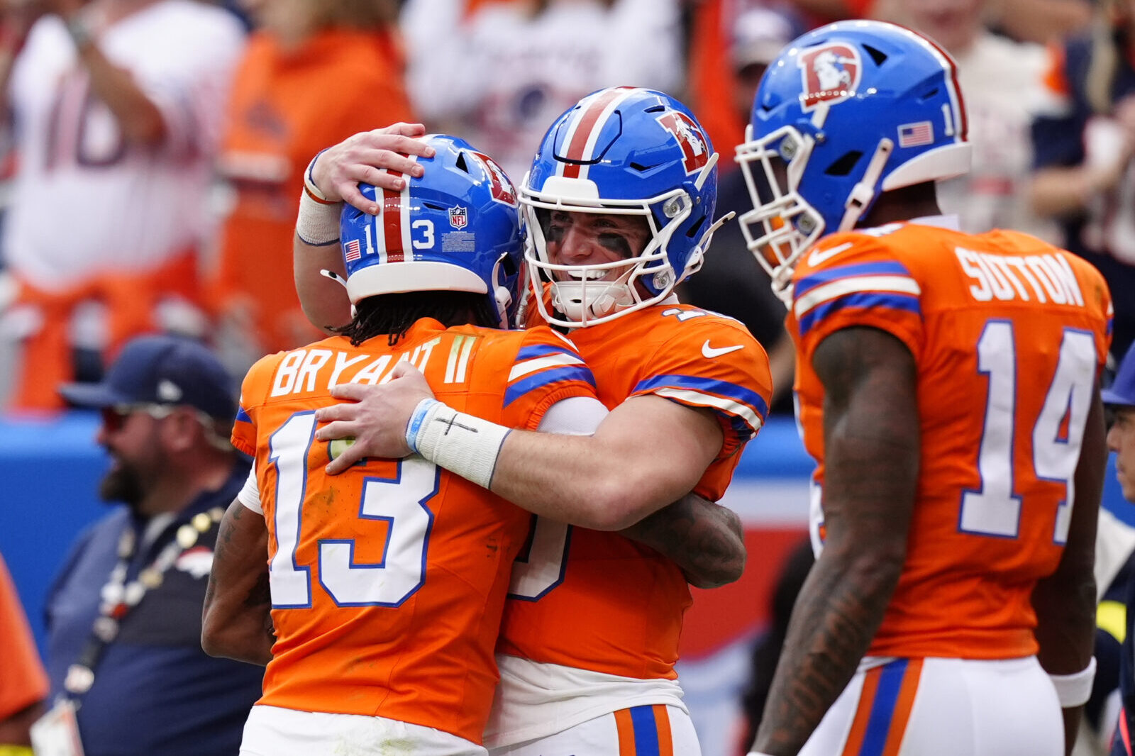 PFF Week 8 grades – Broncos stay hot with a balanced offensive and ...